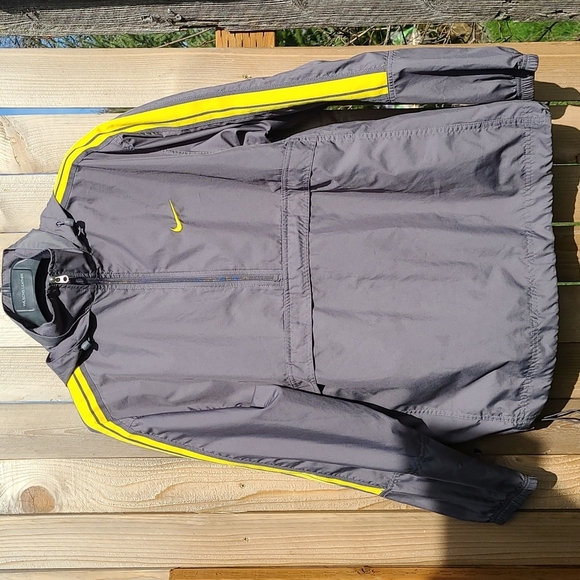 Nike | Jackets & Coats | Nike Mens Pullover Half Zip Grey And Yellow ...